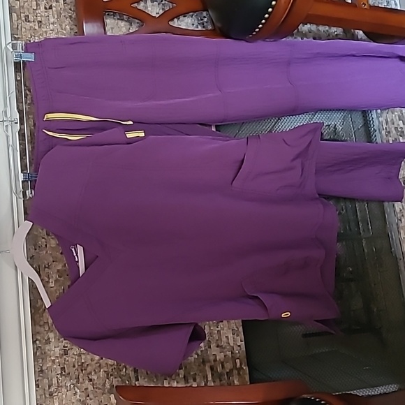 WonderWink | Tops | Wonderwink Scrub Set | Poshmark